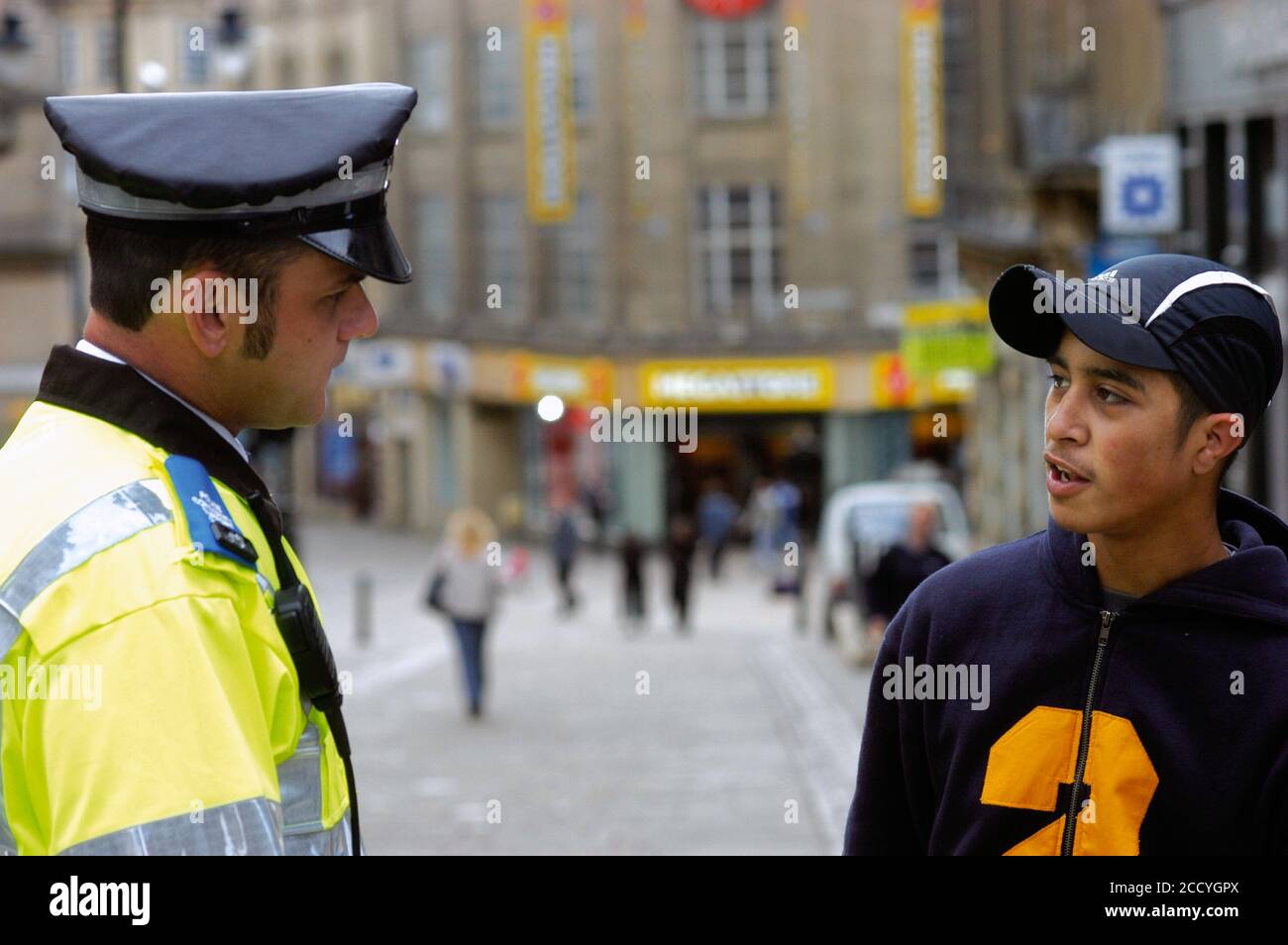 Police talking teenager uk hi-res stock photography and images - Alamy