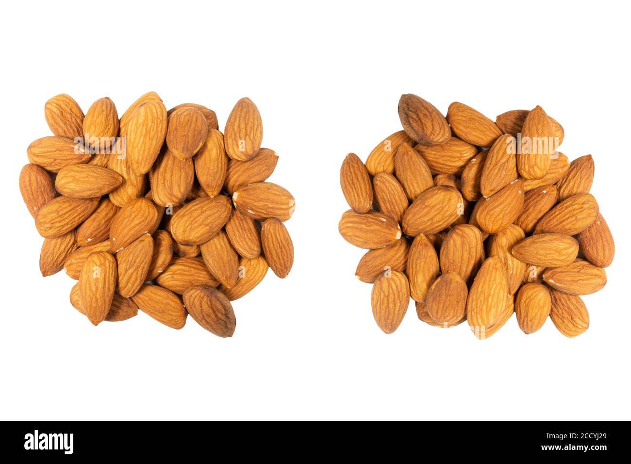 Raw almonds clipping path hi-res stock photography and images - Alamy