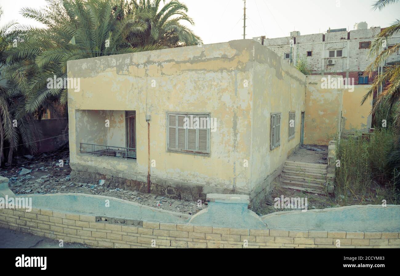 Roadside living wall hi-res stock photography and images - Alamy
