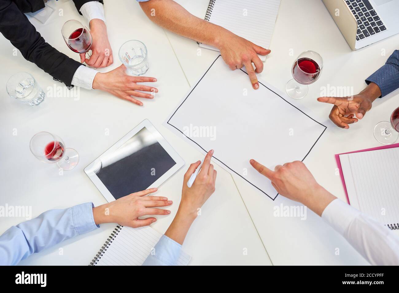 Strategy business hands hi-res stock photography and images - Alamy