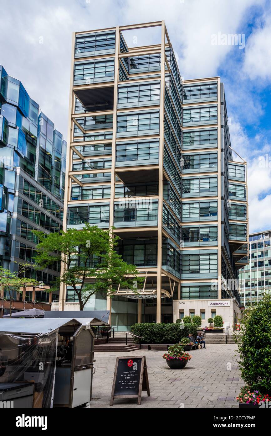 One fleet place london hi-res stock photography and images - Alamy