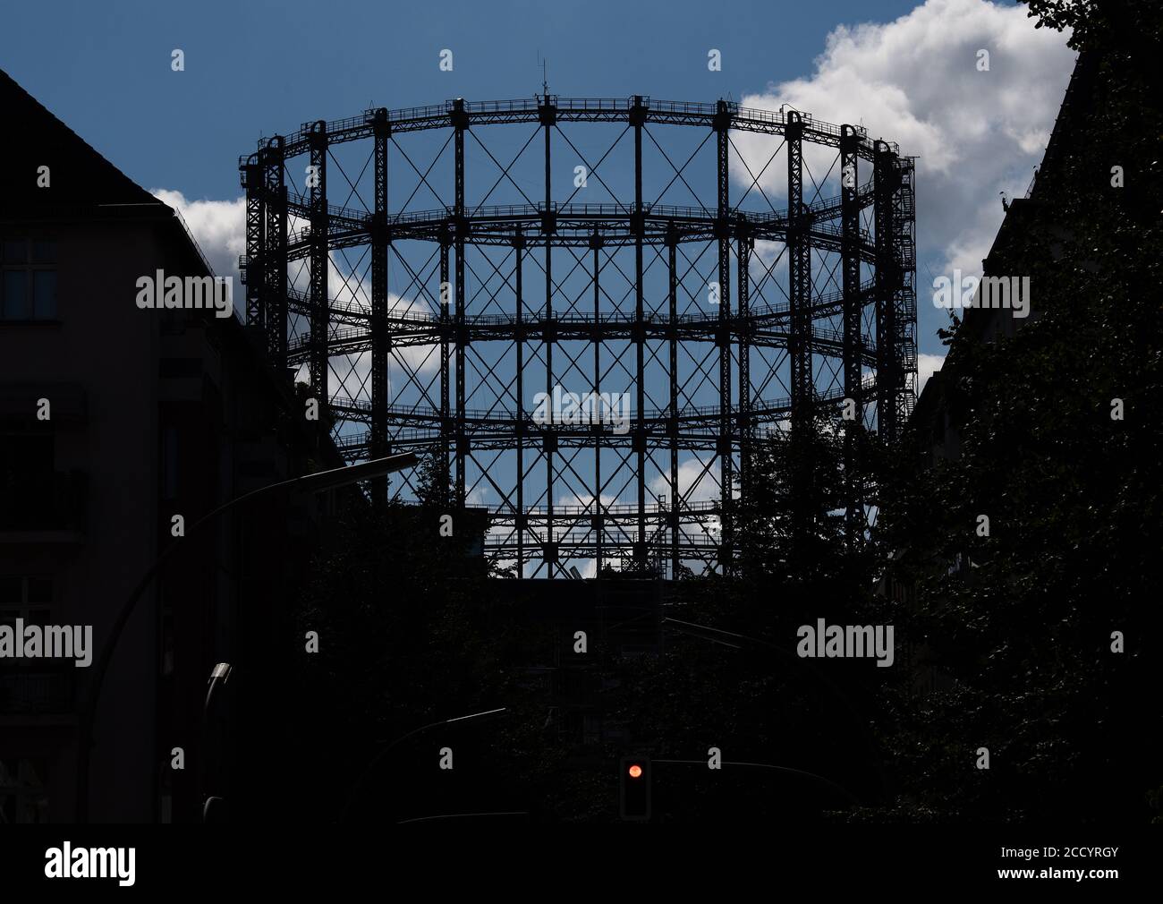 Gasometer silhouette hi-res stock photography and images - Alamy