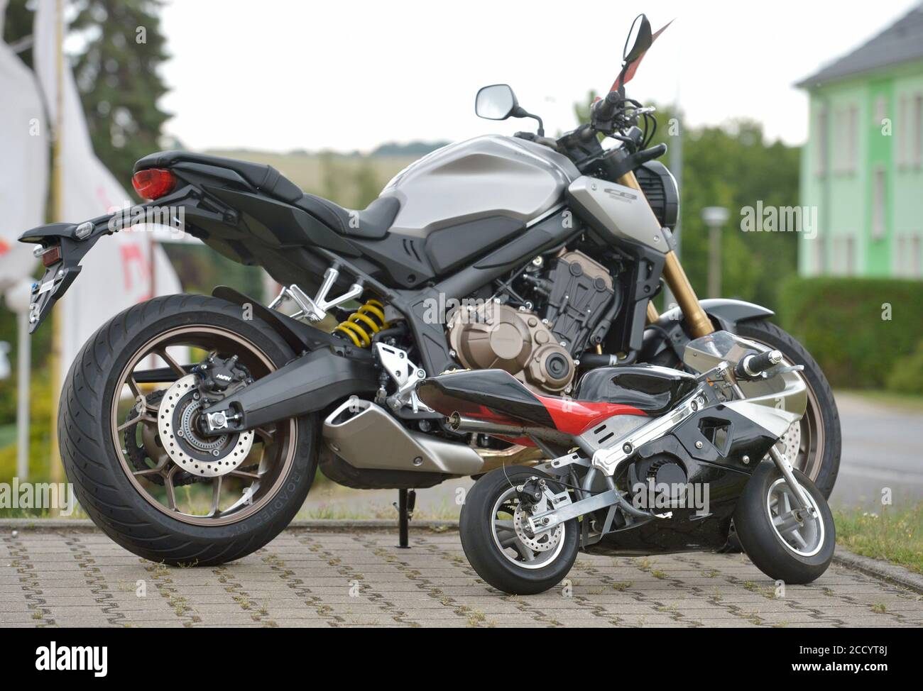 Racing machine hi-res stock photography and images - Alamy