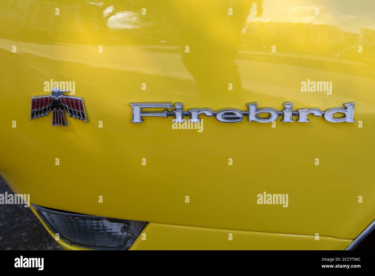 Pontiac logo 1960s hi-res stock photography and images - Alamy