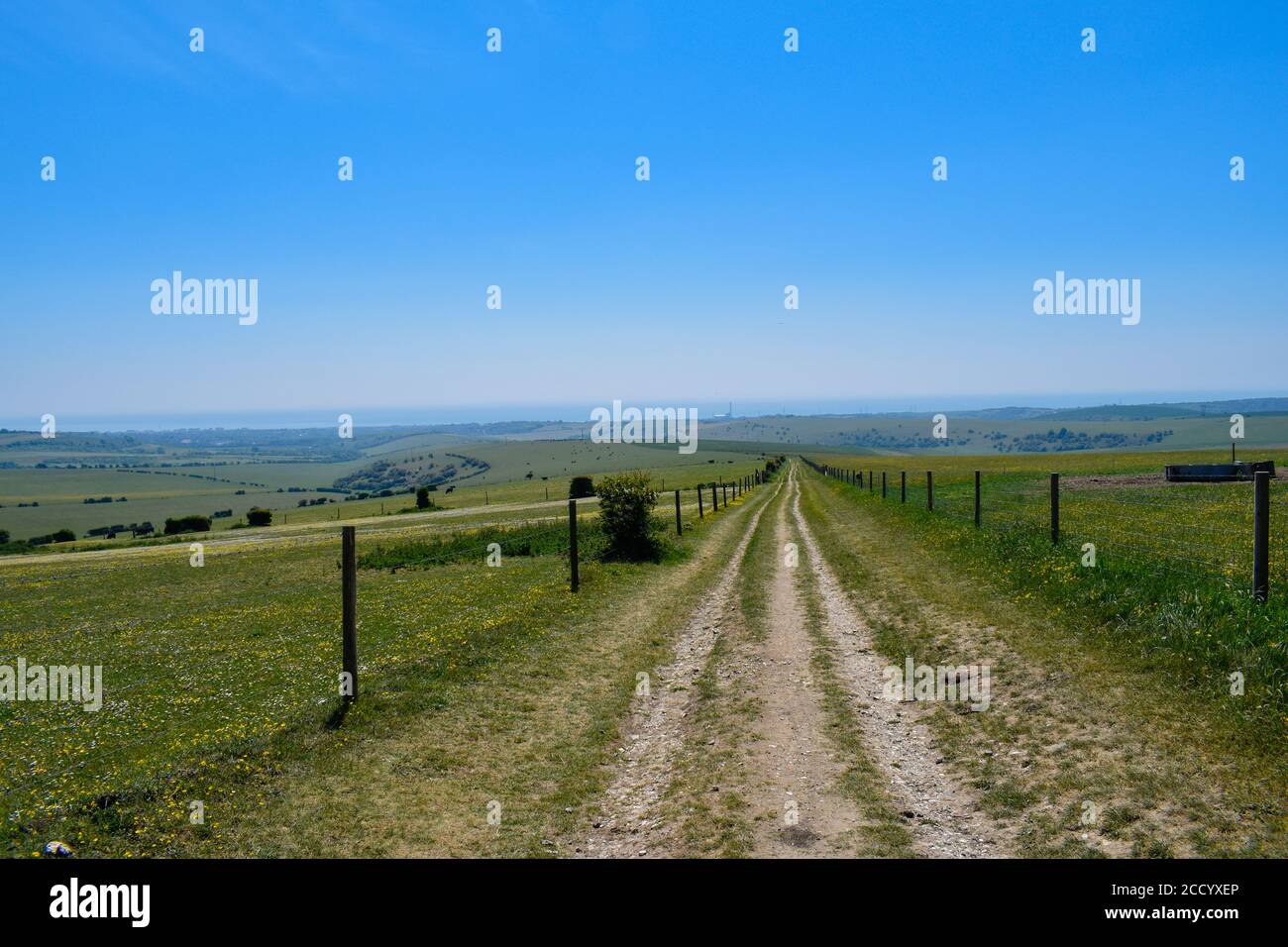 English countryside walking hi-res stock photography and images - Alamy