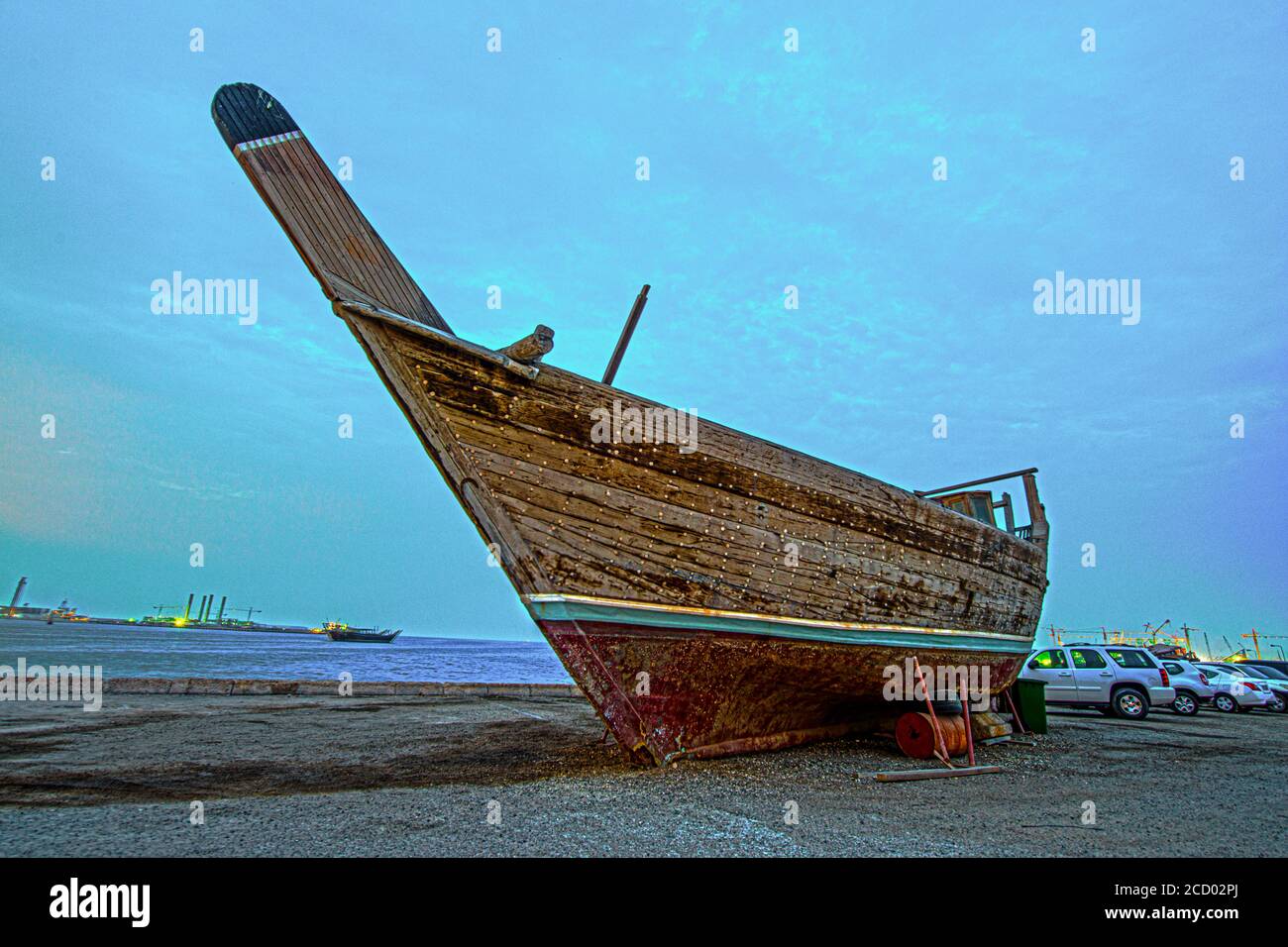 Old dhow hi-res stock photography and images - Alamy