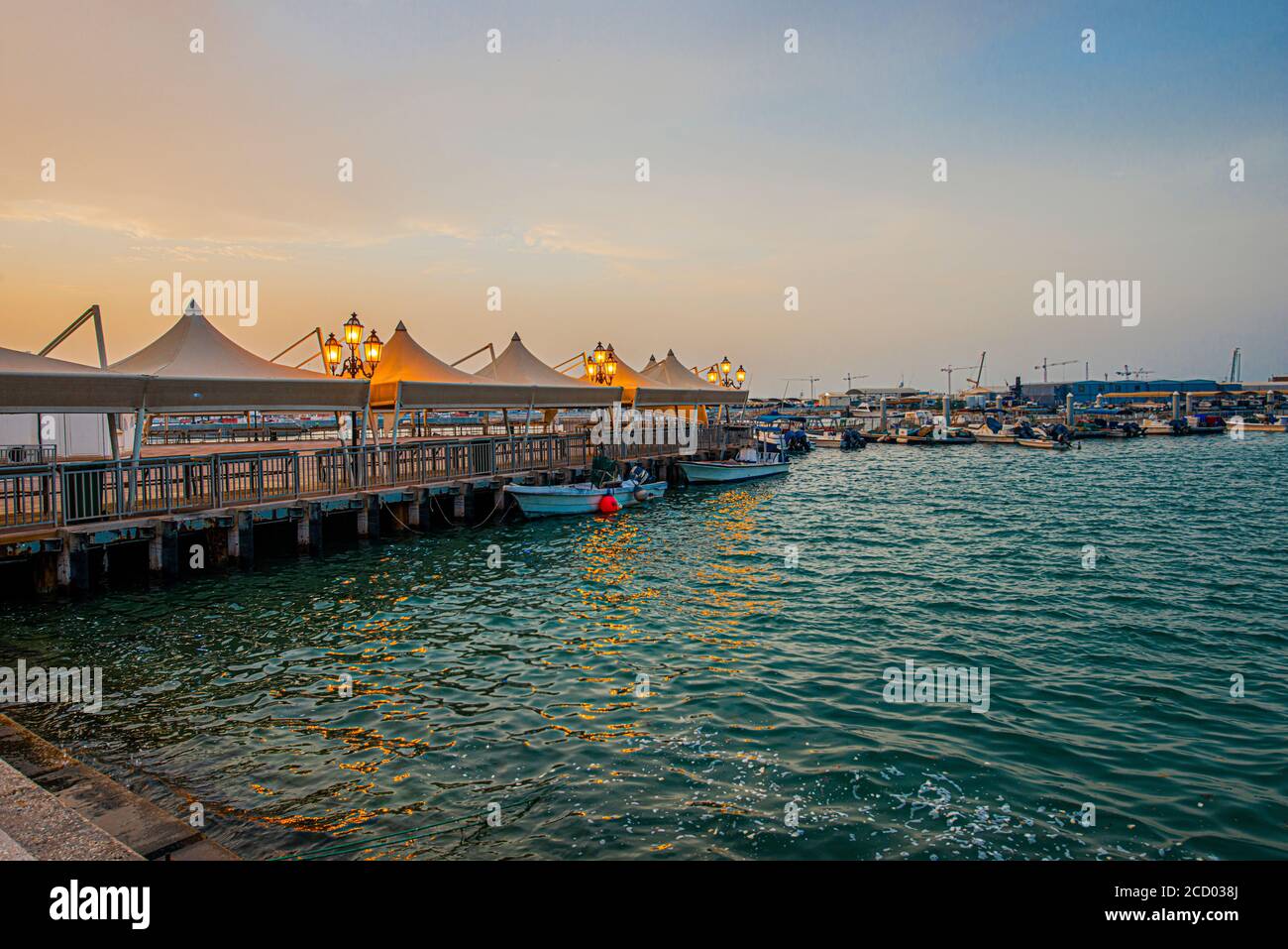 Doha corniche road hi-res stock photography and images - Alamy
