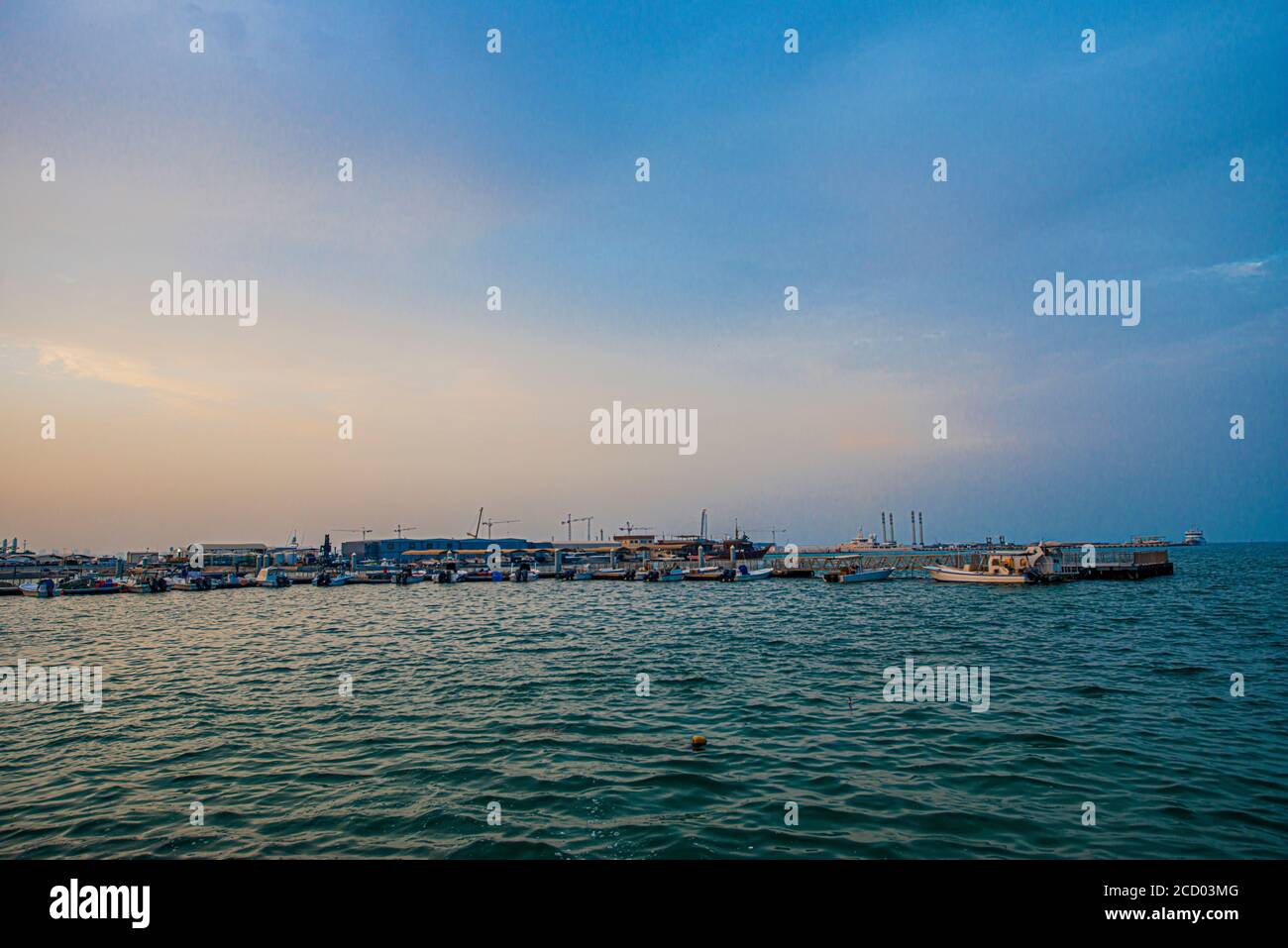 Doha Cornish , Doha Roads , Sunset Stock Photo - Alamy