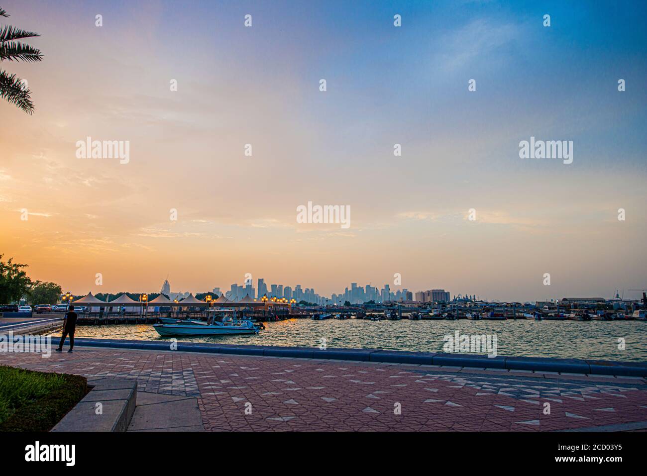 Doha corniche road hi-res stock photography and images - Alamy