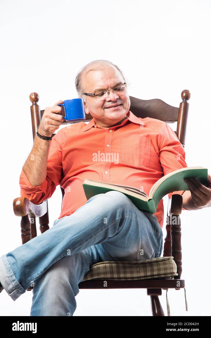 Old indian man with eyeglasses hi-res stock photography and images - Alamy