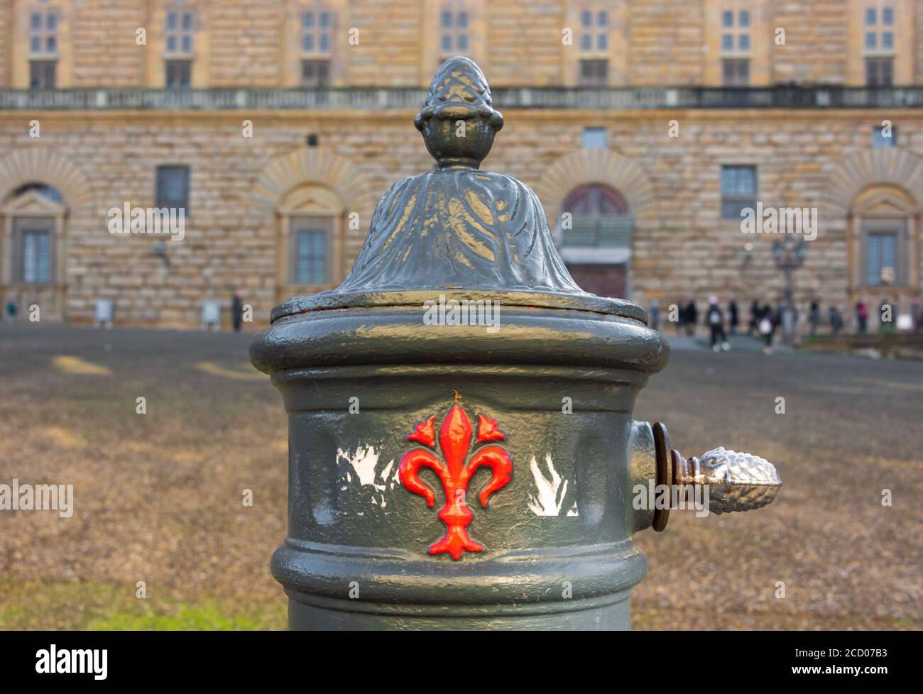 Florence architecture detail lily hi-res stock photography and images ...