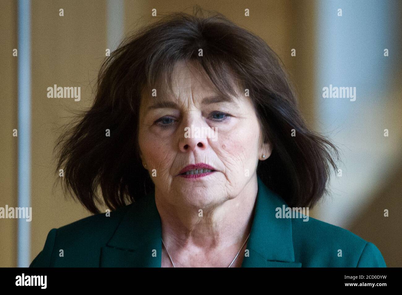 Karen Gillon's Instagram, Twitter & Facebook on IDCrawl