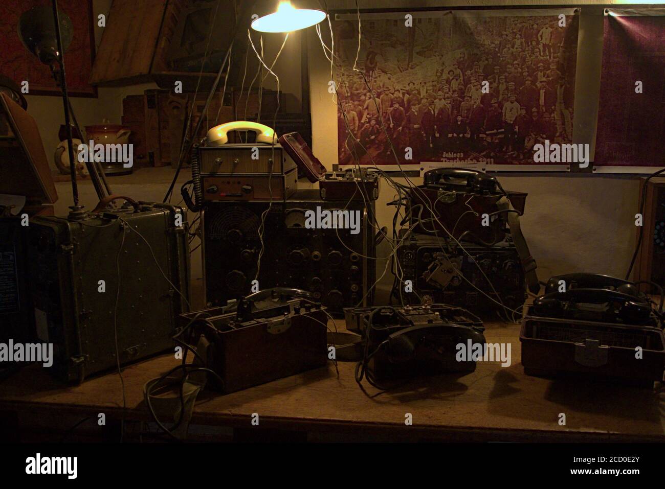 Radio ww2 hi-res stock photography and images - Alamy
