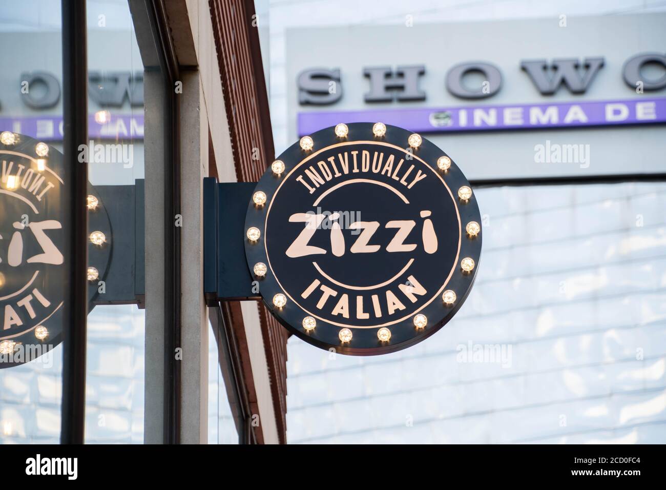 Zizzi popular Italian restaurant sign isolated Stock Photo - Alamy
