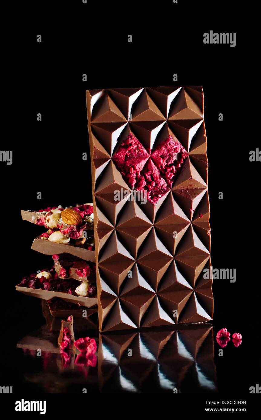 Handmade chocolate bar hi-res stock photography and images - Alamy
