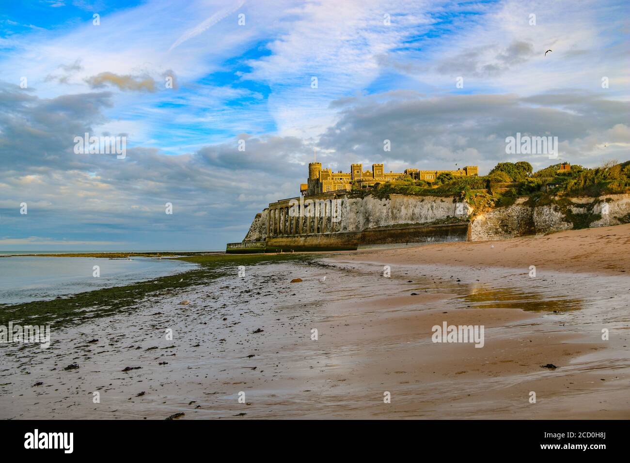 Kingsgate castle kent hi-res stock photography and images - Alamy