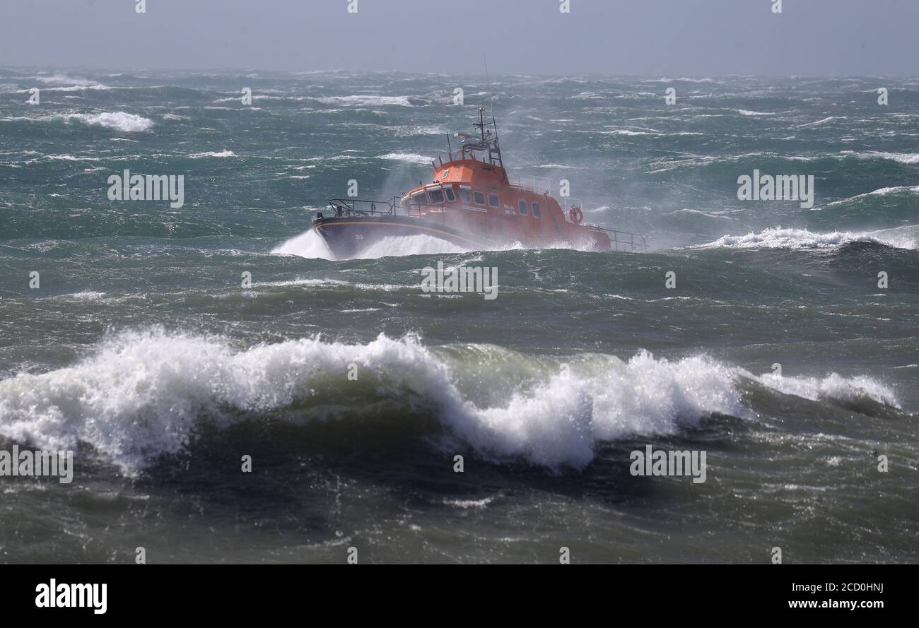 The RNLI Severn class lifeboat Ernest and Mabel makes it's way around ...