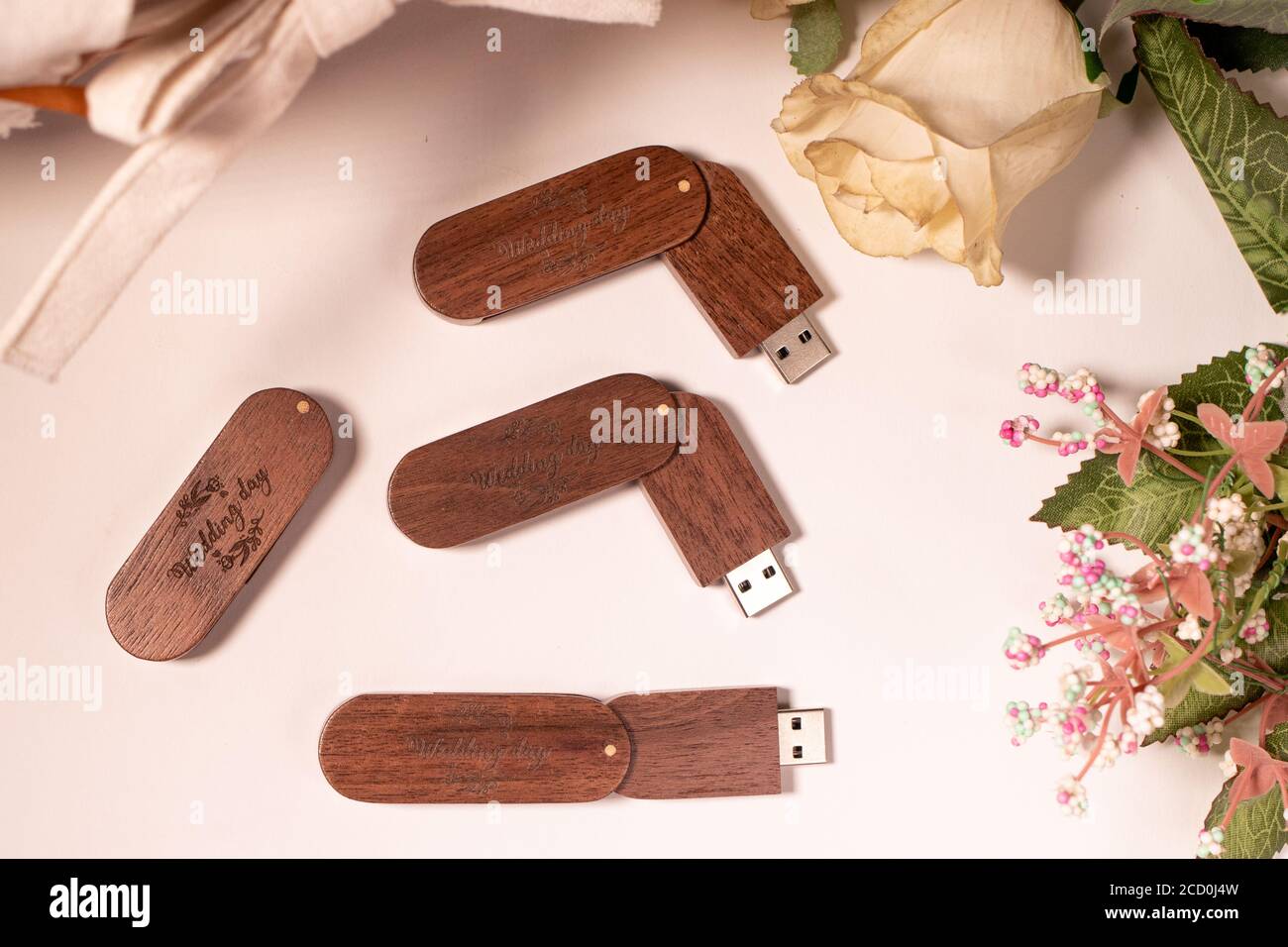 Beautiful wedding flash drive with the inscription Wedding Day from a ...