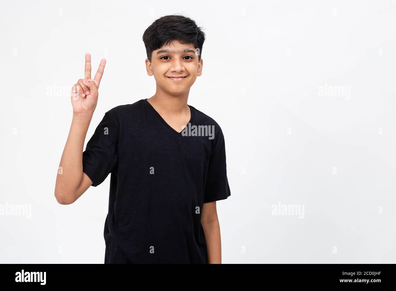 Portrait indian boy showing sign hi-res stock photography and images ...