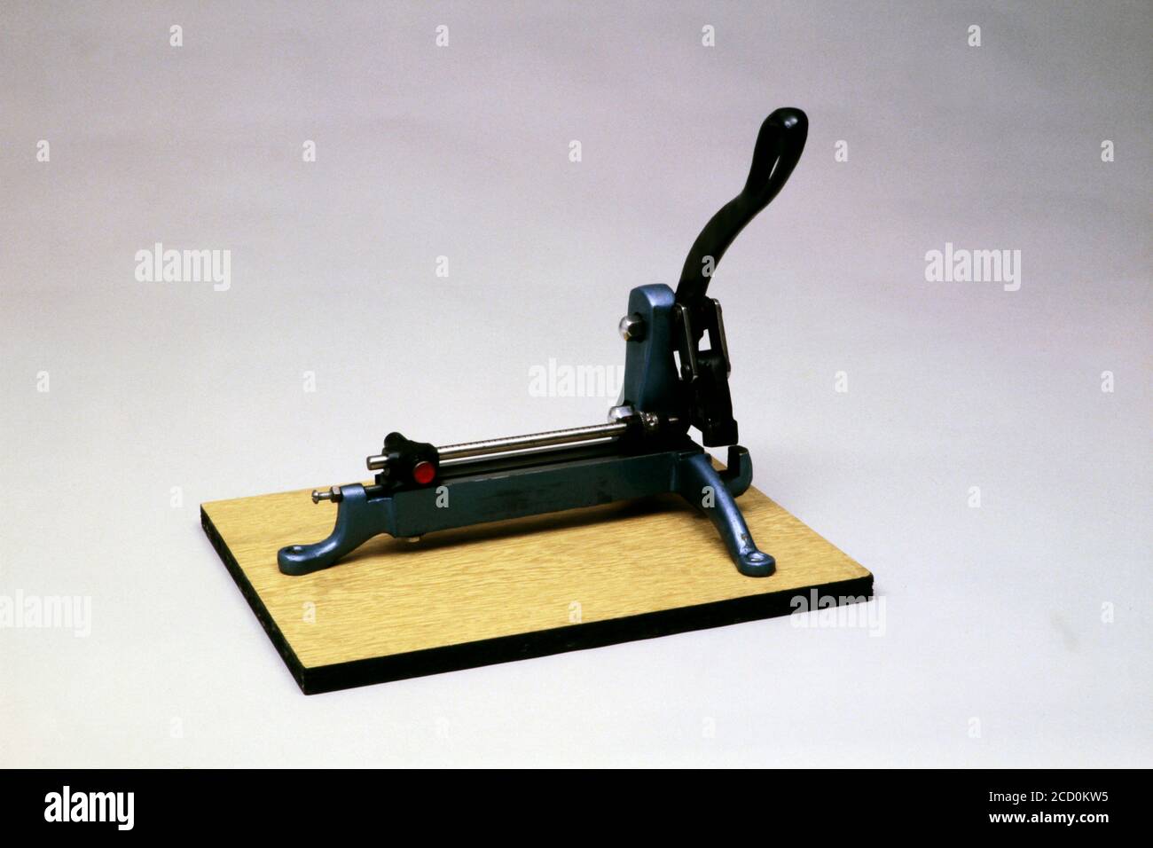 Wire stitching machine hi-res stock photography and images - Alamy