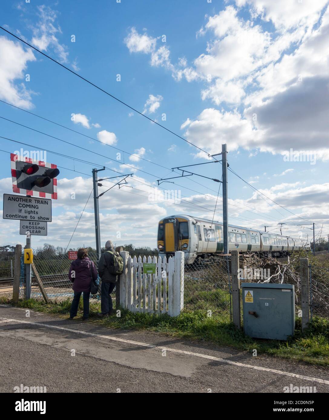 Train warning lights hi-res stock photography and images - Alamy