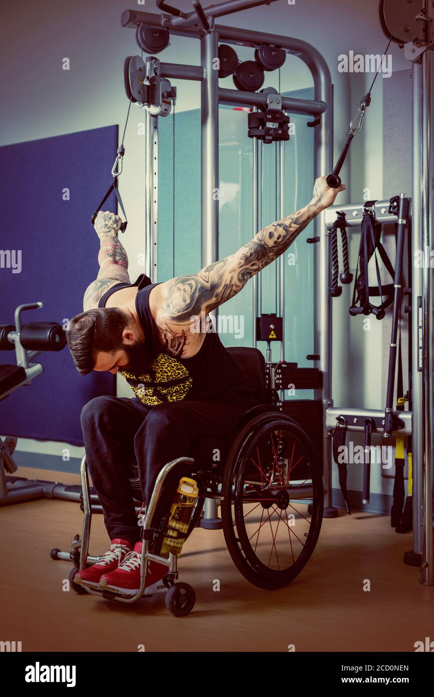 Lifting apparatus hi-res stock photography and images - Alamy