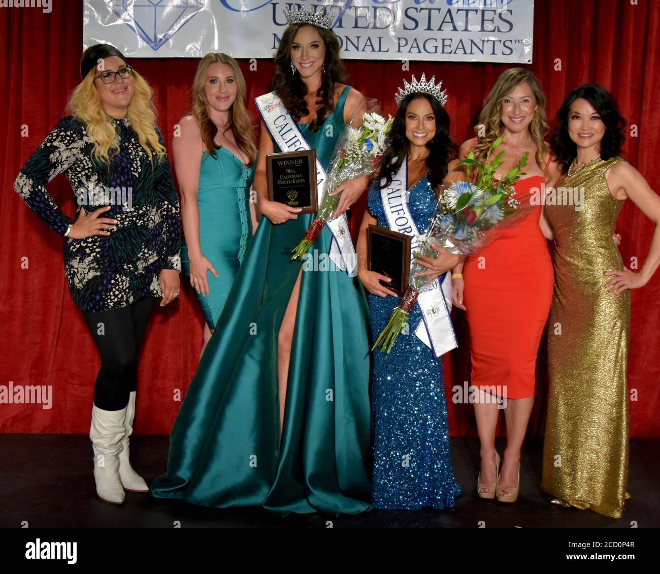 Musicans Holly West and Gretchen Menn of the ZEPPARELLA Band Stock ...