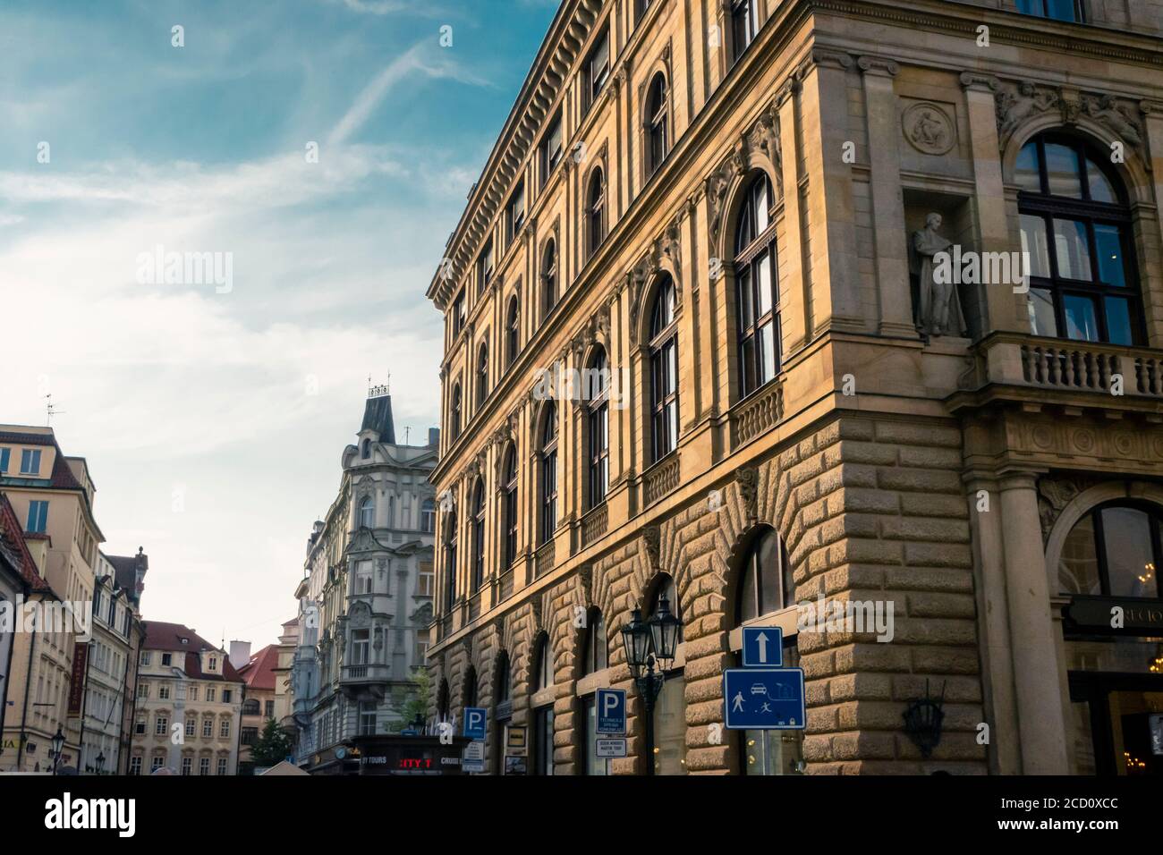 Random building hi-res stock photography and images - Alamy
