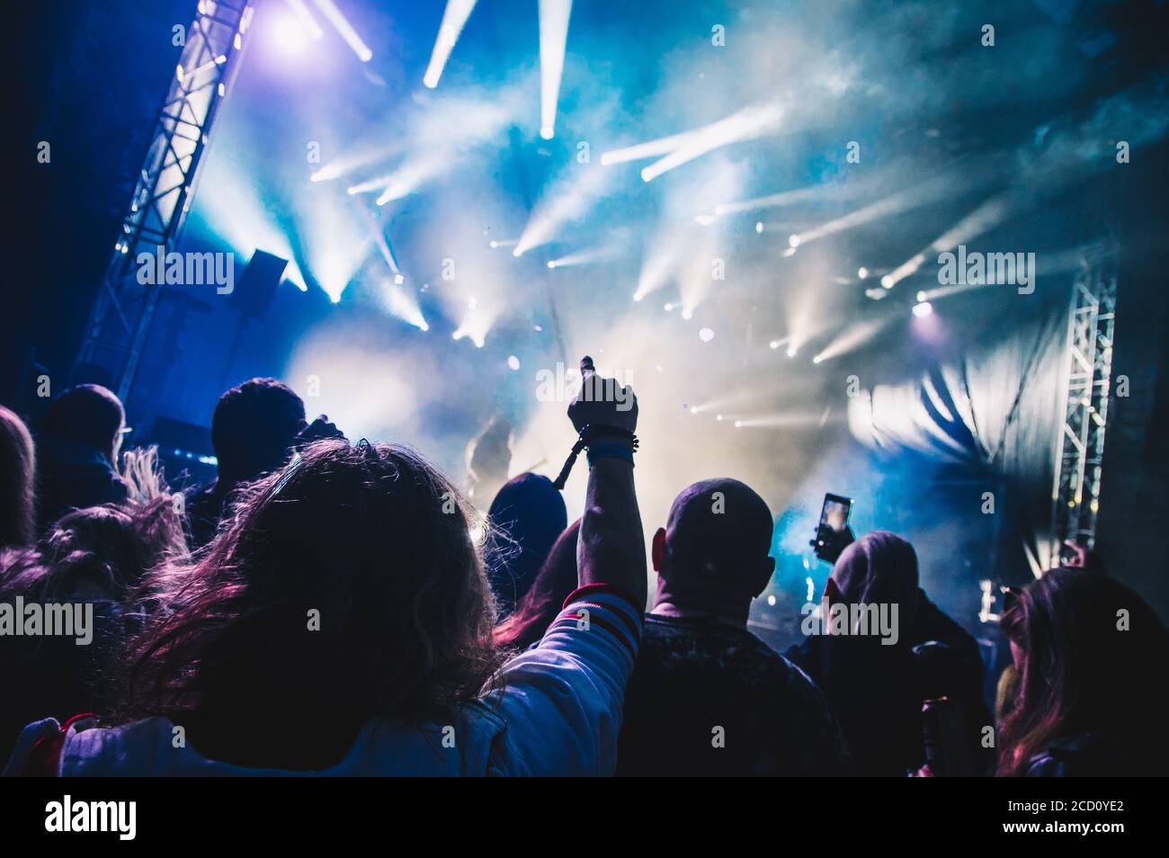 Loud crowd hi-res stock photography and images - Alamy