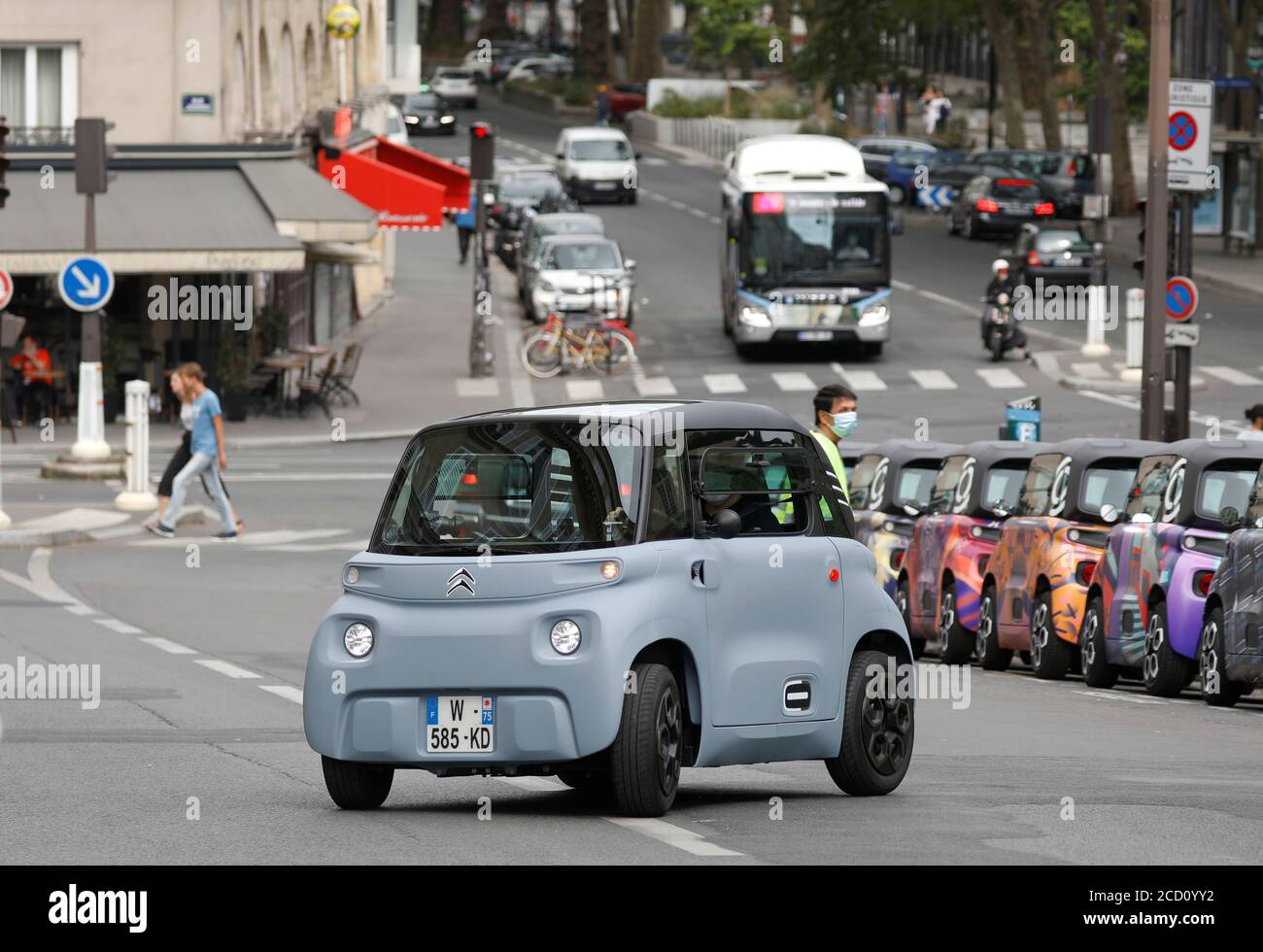 Citroen ami paris hi-res stock photography and images - Alamy
