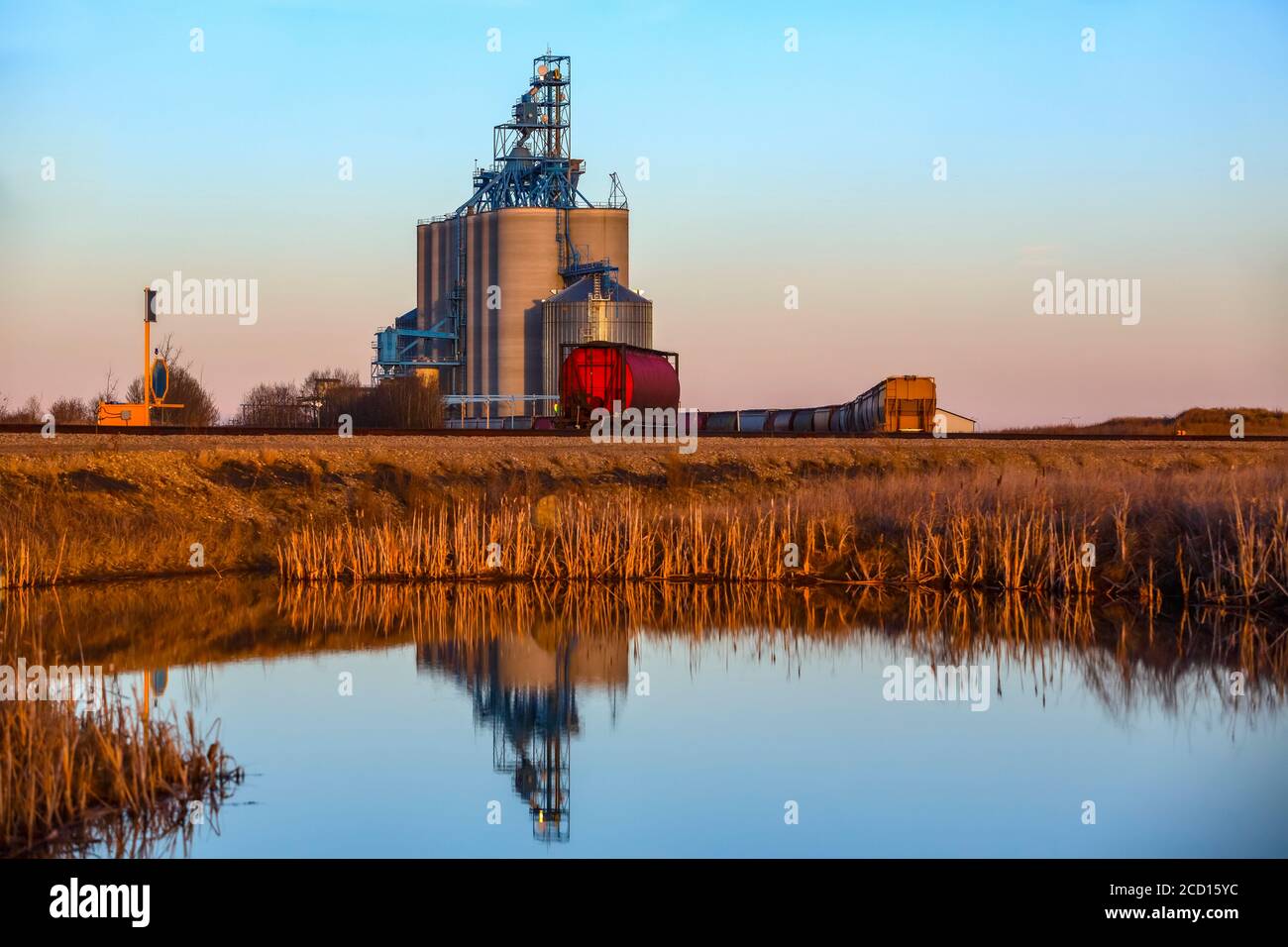 Grain Hopper High Resolution Stock Photography and Images - Alamy