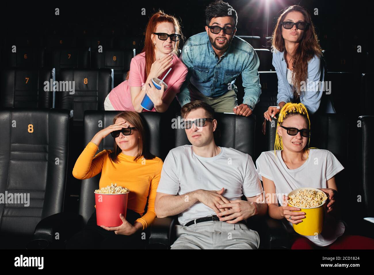 Stadium audience scared hi-res stock photography and images - Alamy