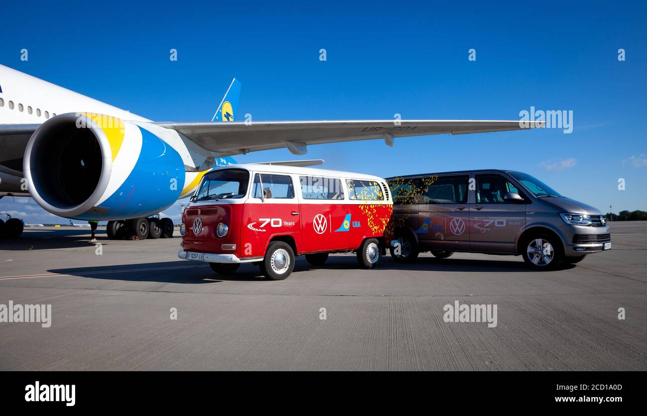 Ukraine, Kyiv - August 13, 2020: Red minibus volkswagen. Retro car on ...
