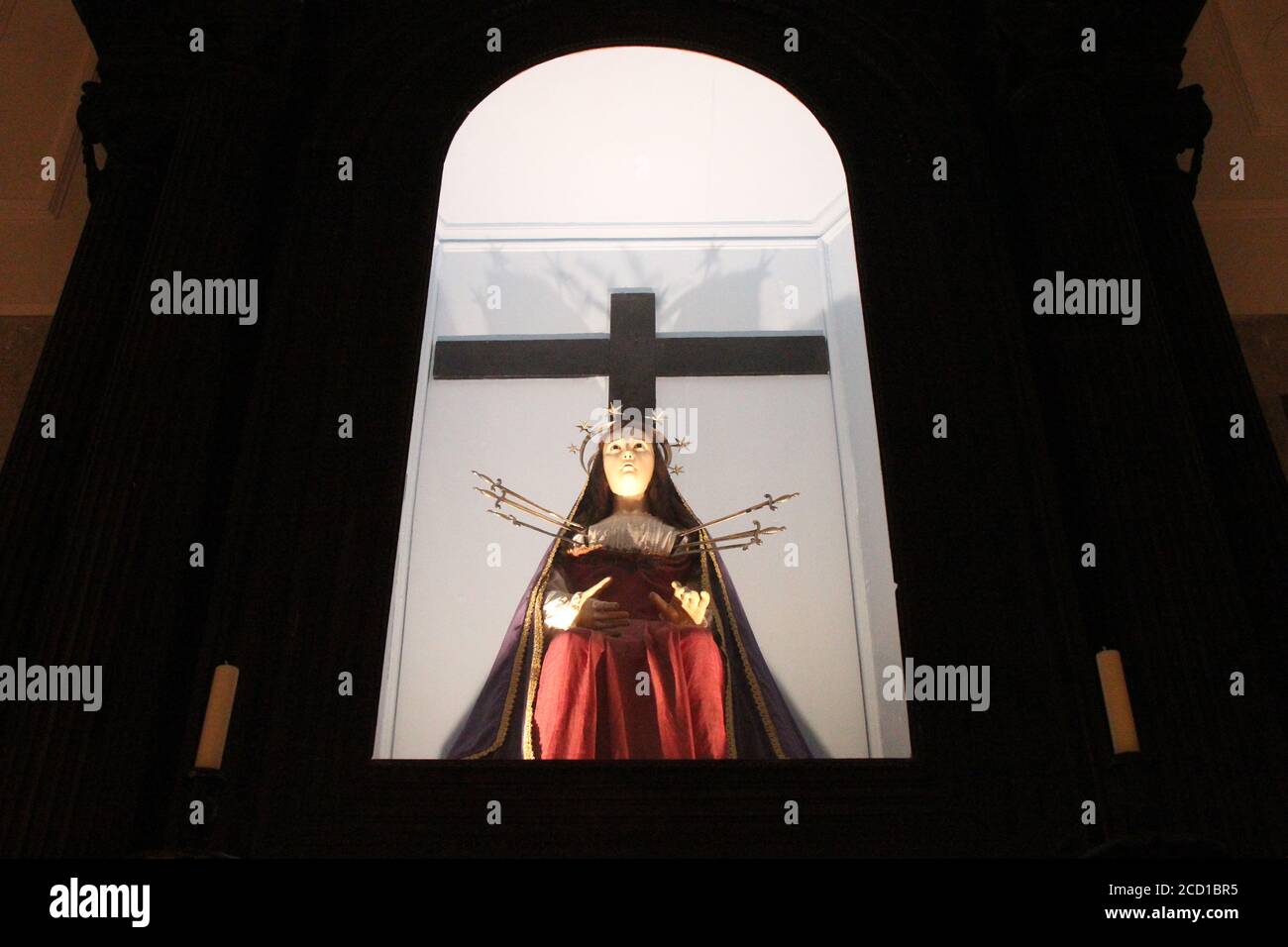 Vitrine in museum hi-res stock photography and images - Alamy