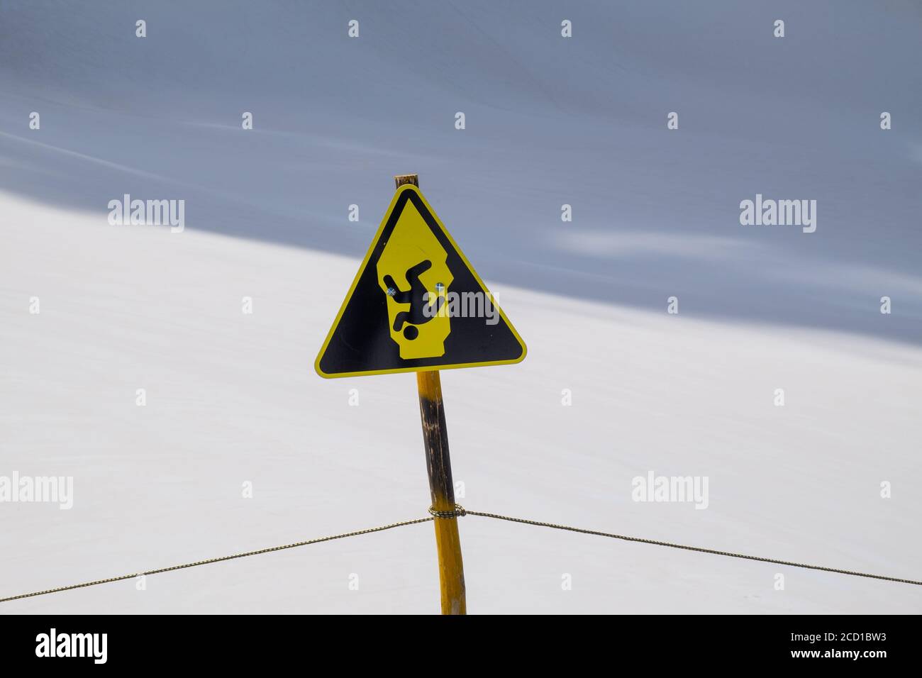 Danger warning sign ski resort hi-res stock photography and images - Alamy