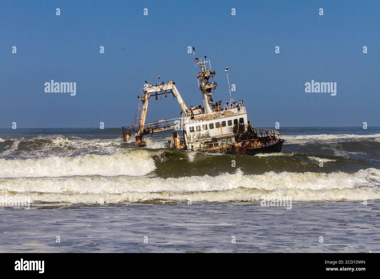Skeleton of ship hi-res stock photography and images - Alamy