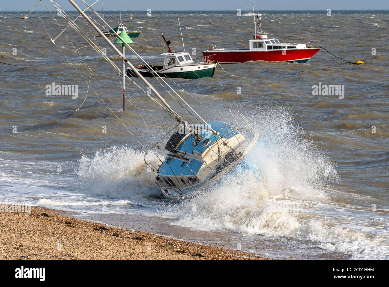 Crashing ashore hi-res stock photography and images - Alamy