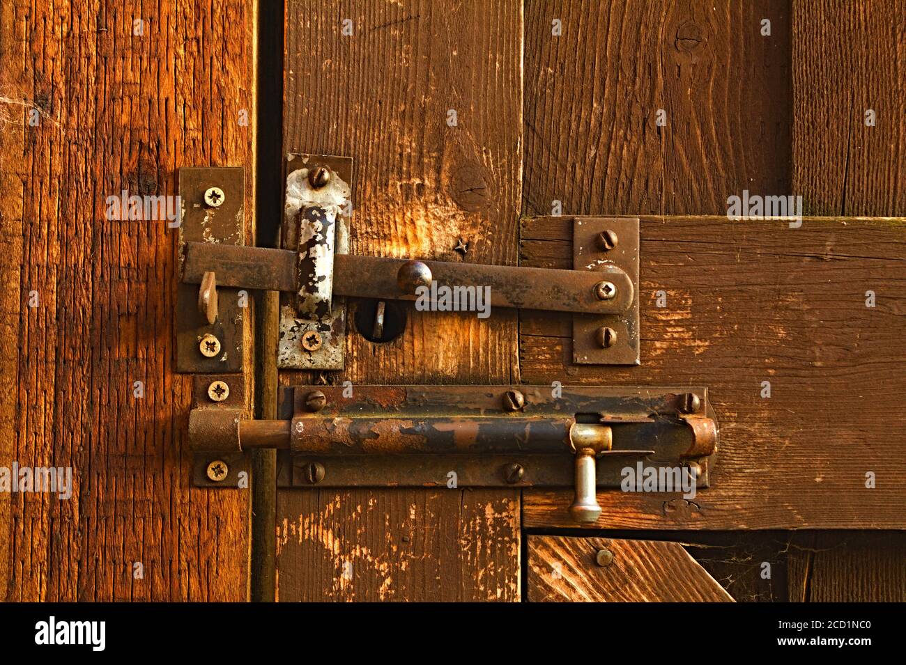 Old style gate lock hi-res stock photography and images - Alamy