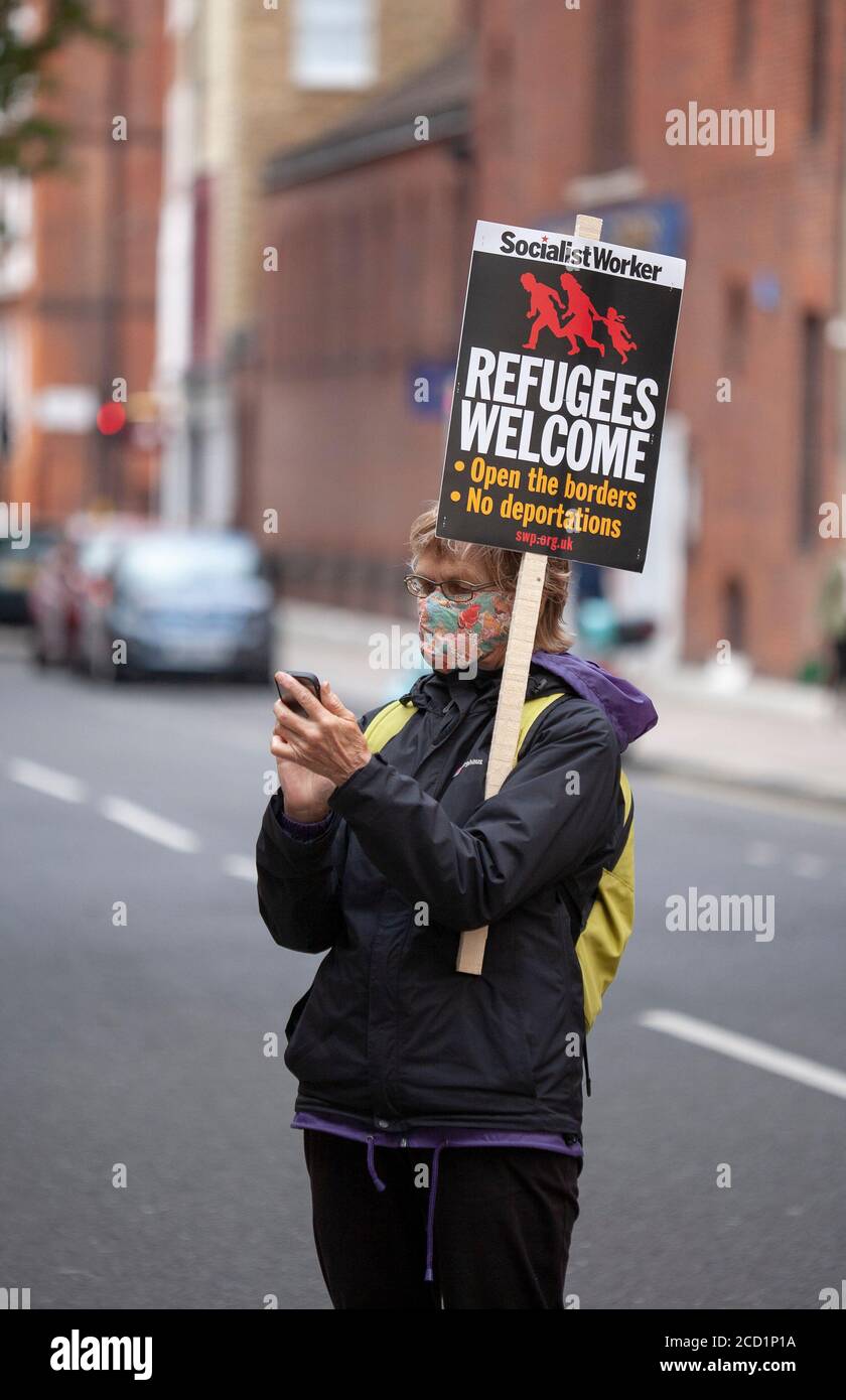 Standing up for a protest hi-res stock photography and images - Alamy