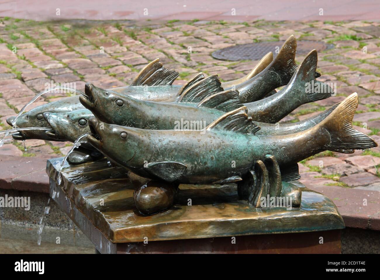 Spitting fish hi-res stock photography and images - Alamy