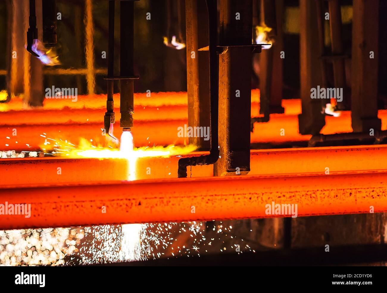 Torch cutting steel slab hi-res stock photography and images - Alamy