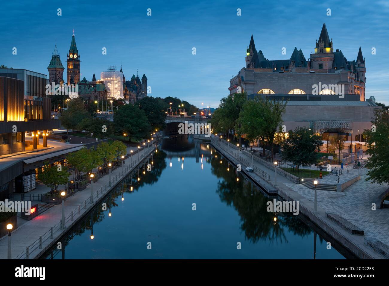 Ottawa city street view hi-res stock photography and images - Alamy