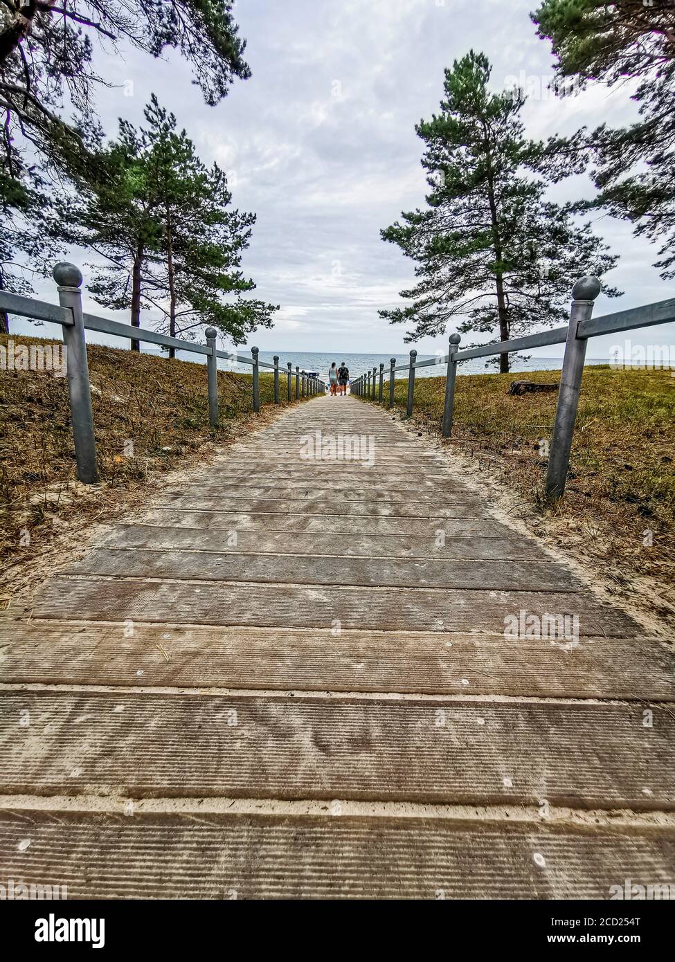 Pathway taking to the beach Stock Photo - Alamy