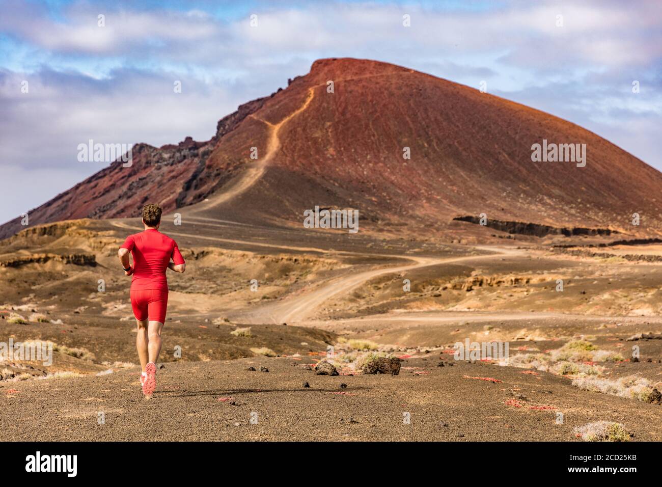 Long distance runner man hi-res stock photography and images - Alamy