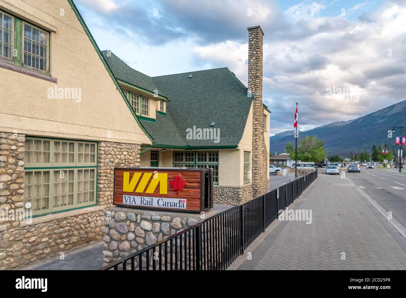 Jasper rockies station hi-res stock photography and images - Alamy