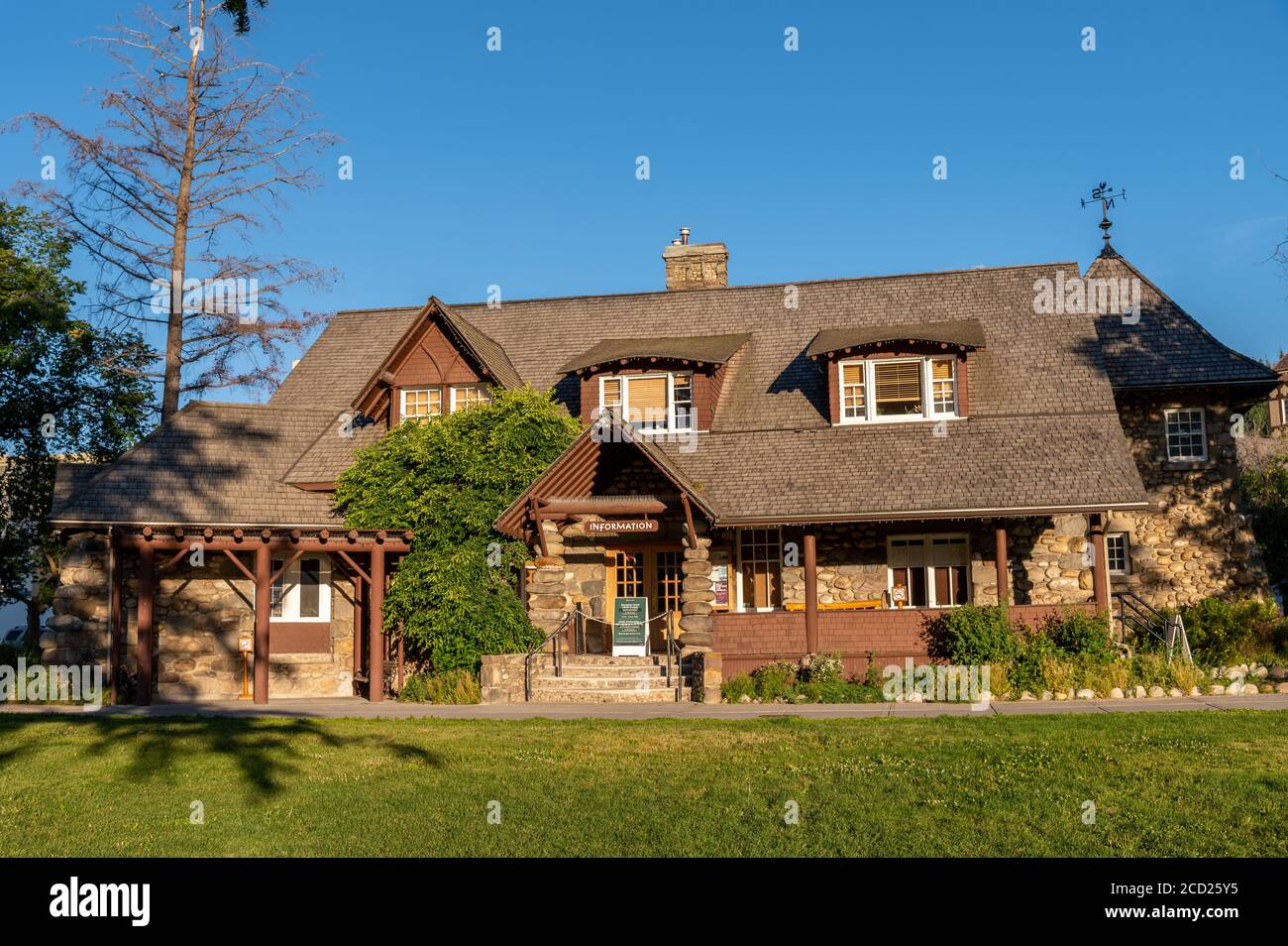 Jasper townsite hi-res stock photography and images - Alamy