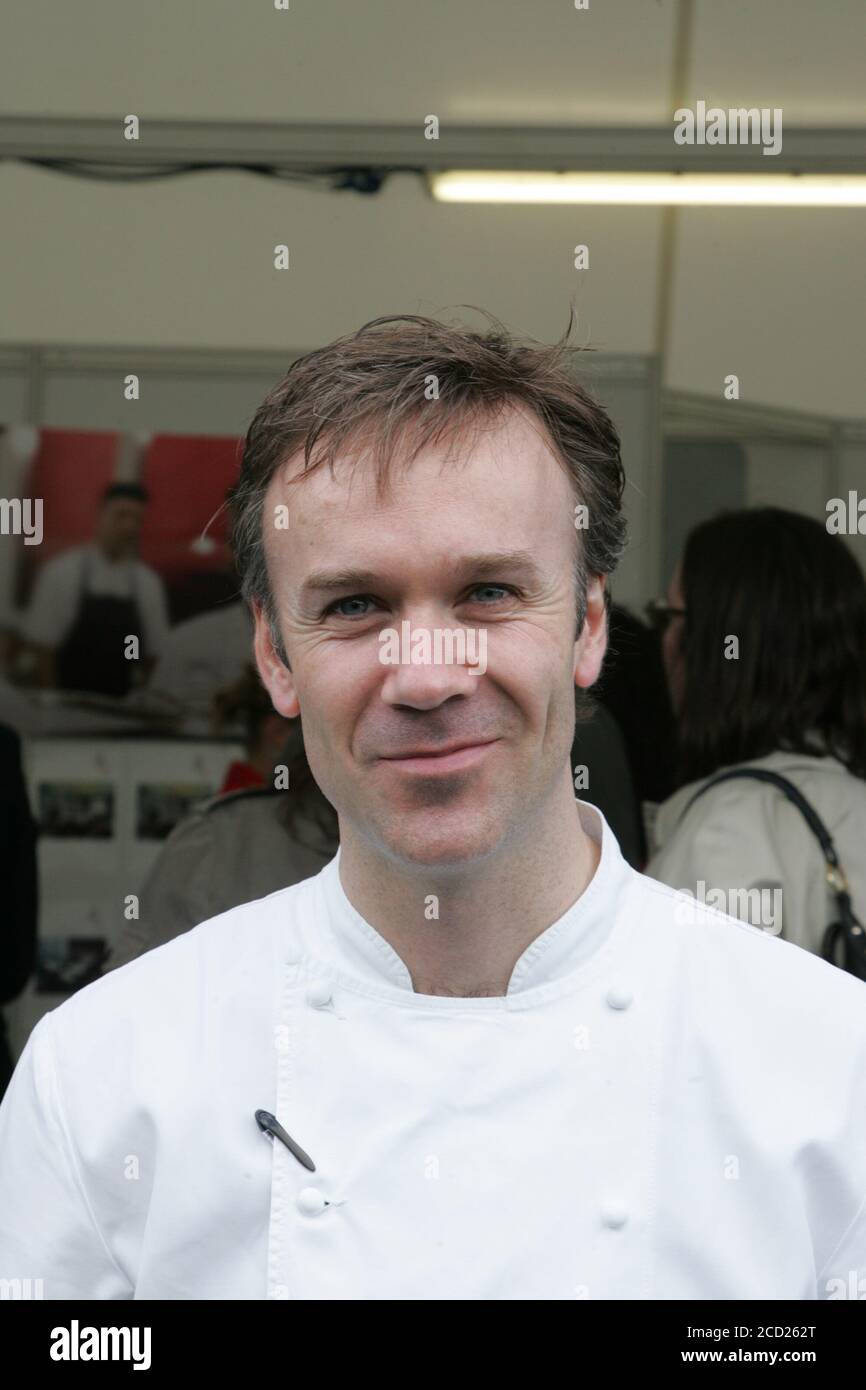 Born 1970 hi-res stock photography and images - Alamy