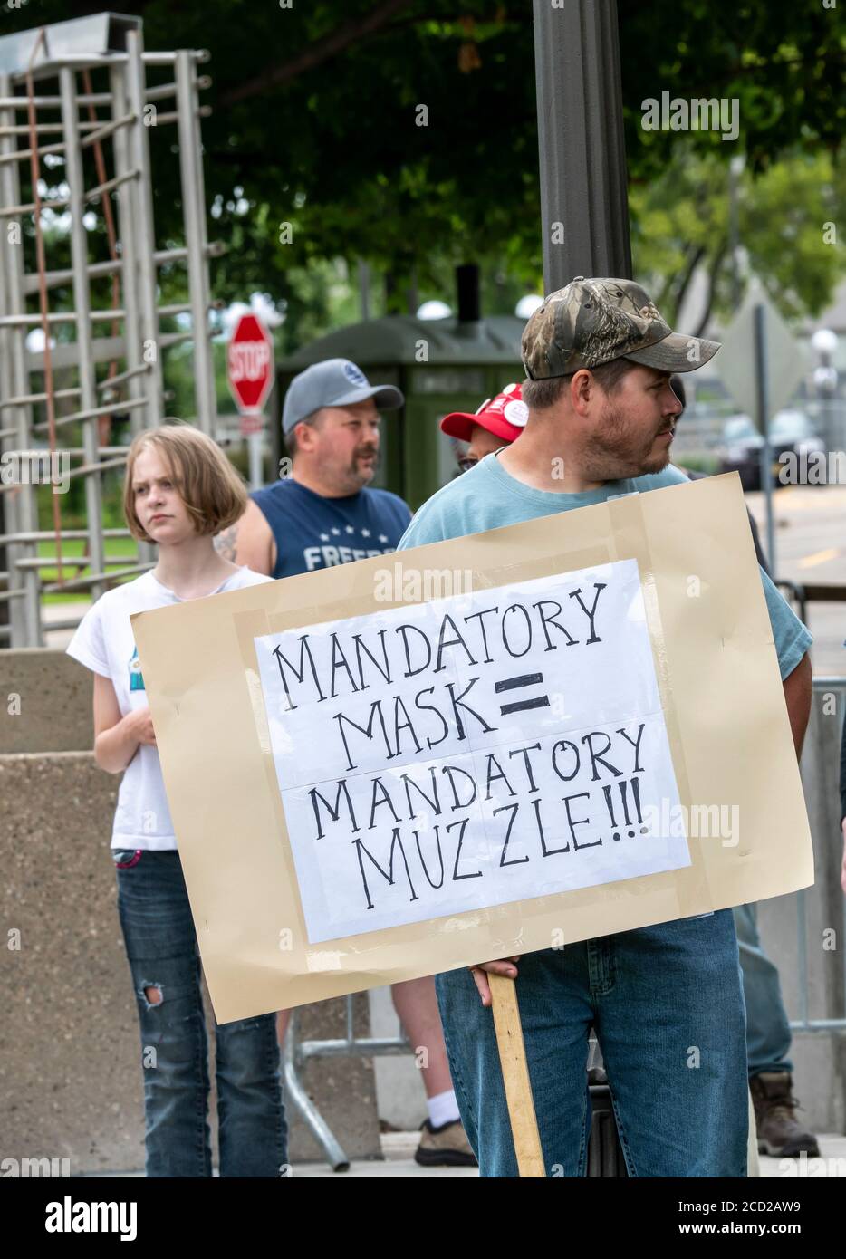 Mandatory signs hi-res stock photography and images - Alamy