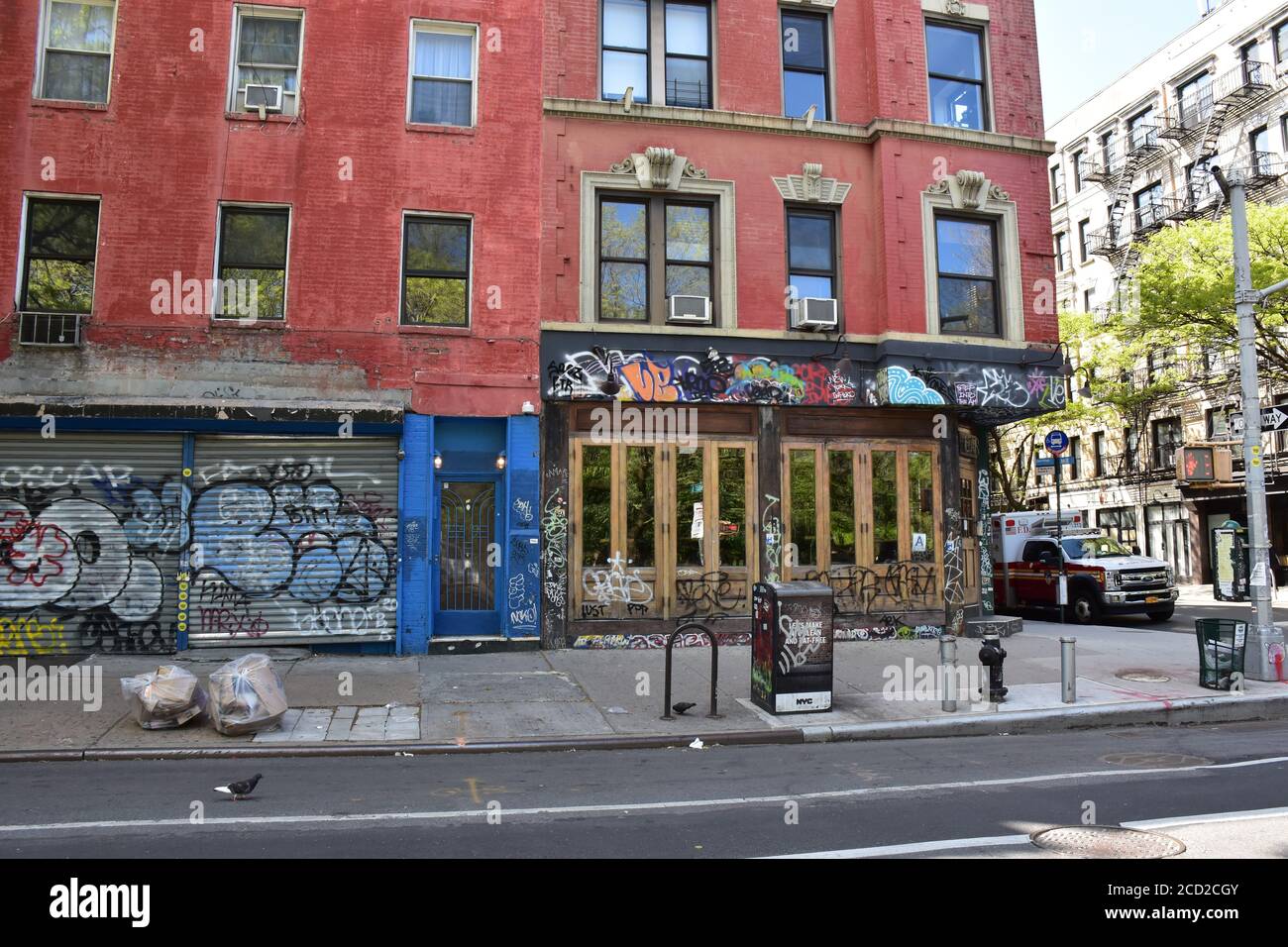 A New York City street corner Stock Photo - Alamy