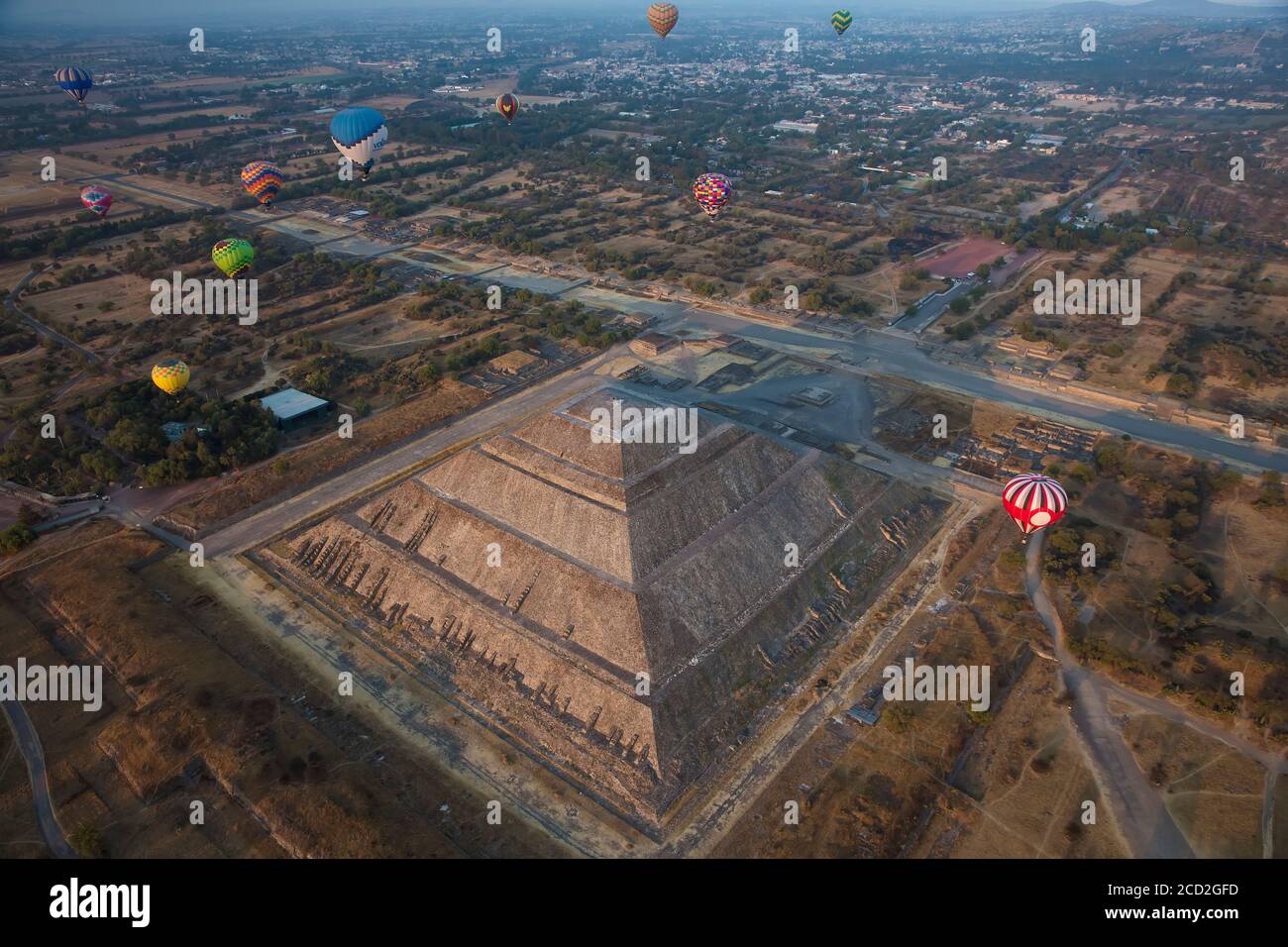 Floating pyramid hi-res stock photography and images - Alamy